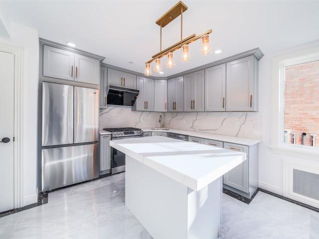 7 15 College Place | Compass