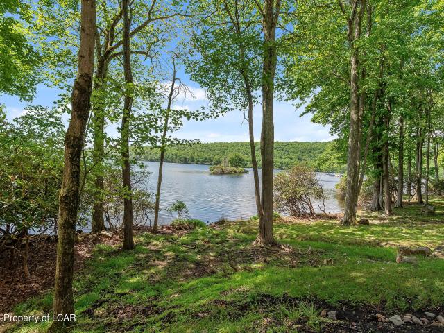 7 #202 Midlake Drive