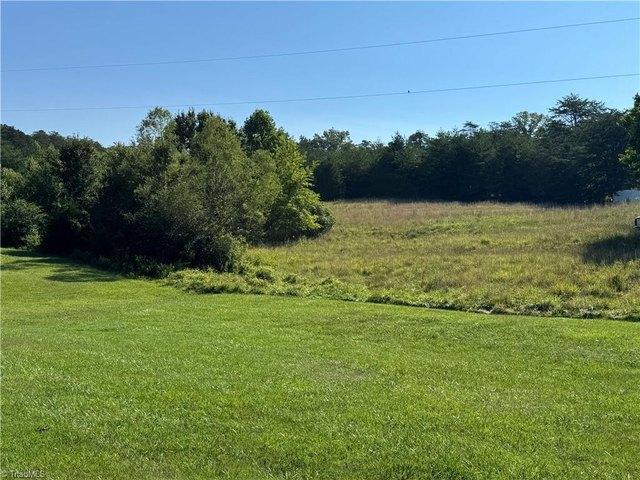 7.75 Goff Rd, King, NC 27021