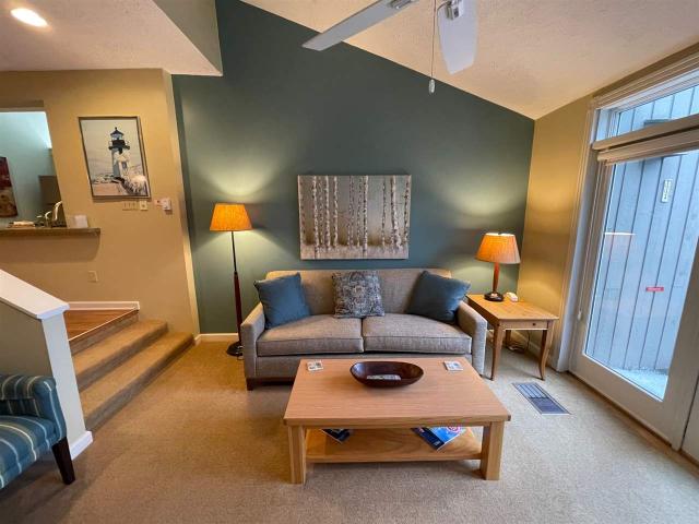 7C Pinnacle Place