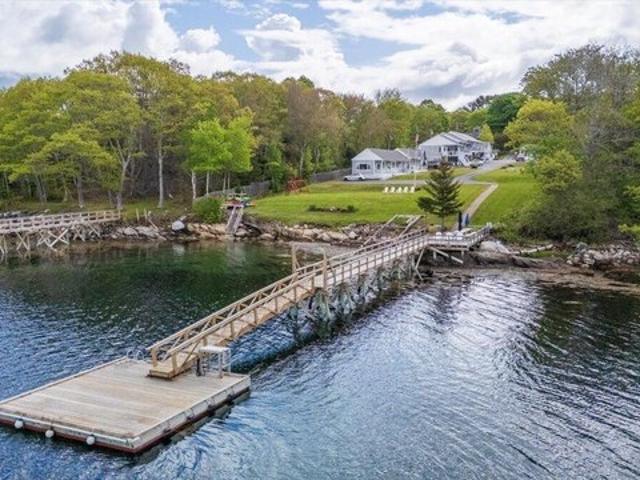 7A Wave Crest Dr Unit 101, Boothbay, ME 04544