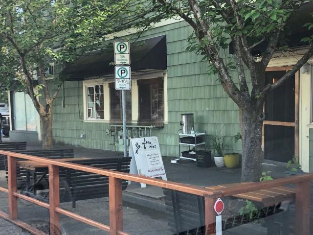 7kill 2 Bedroom Apartment for Rent at 2310 N Killingsworth St, Portland, OR 97217 Overlook