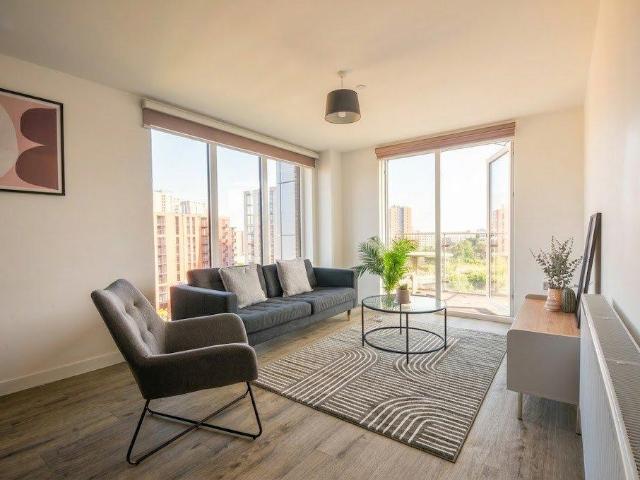 7th Floor 3 Bedroom Apartment. 3 bed apartment to rent £2,055 pcm £474 pw