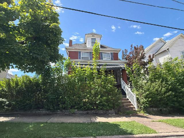7th St