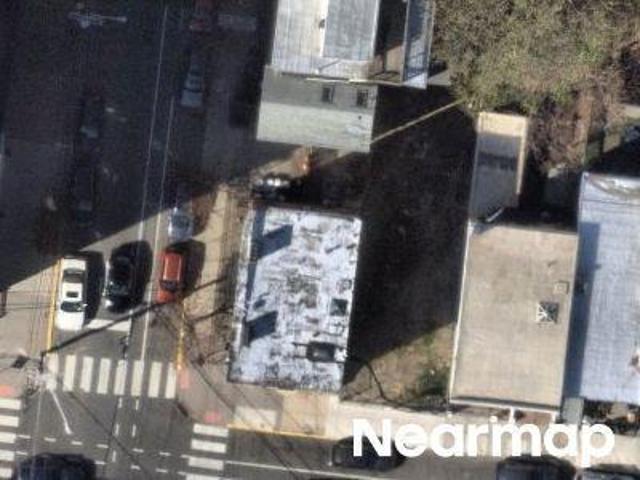 7th St Apt 4
