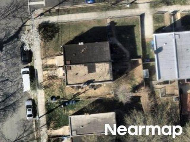 7th St SE Apt 1