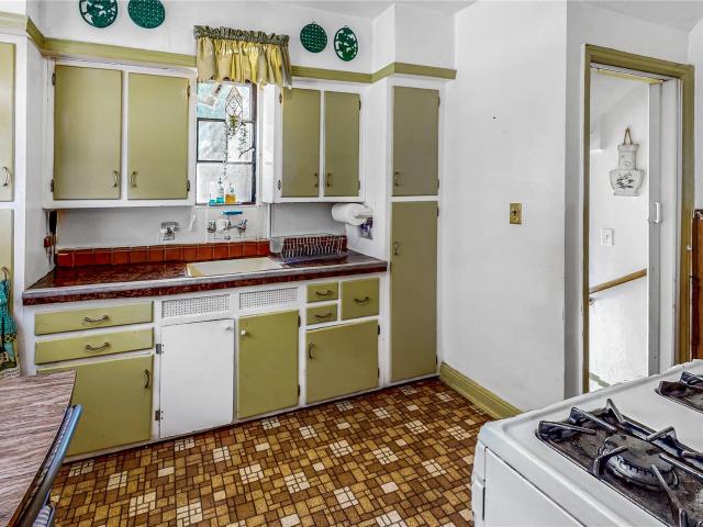 83 43 nd Street