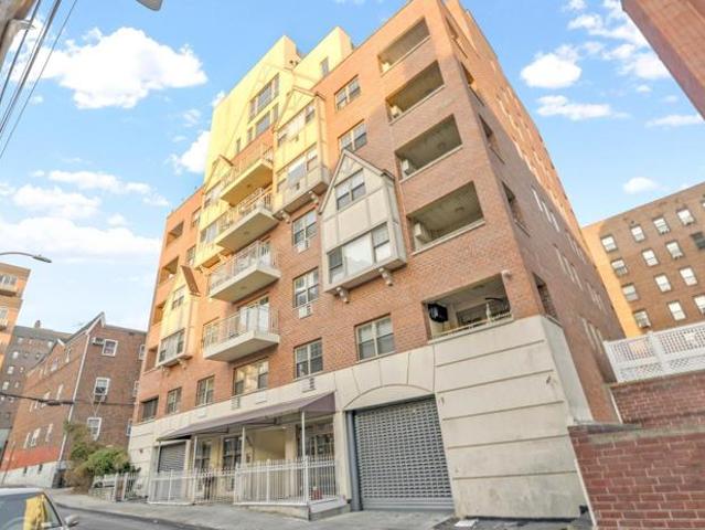 83 75 117Th St 3A, Kew Gardens, NY