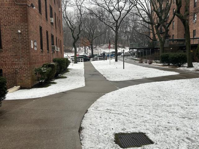 83 85 Woodhaven Boulevard, Unit 3M