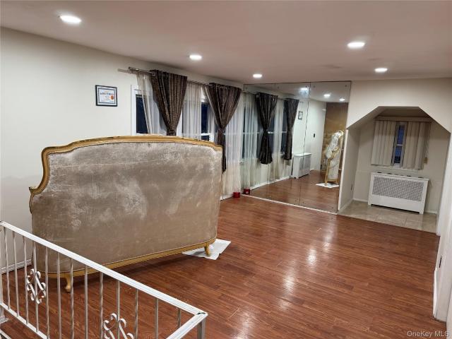 83 15 Little Neck Parkway