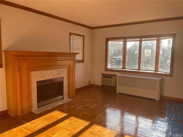83 27 th Street
