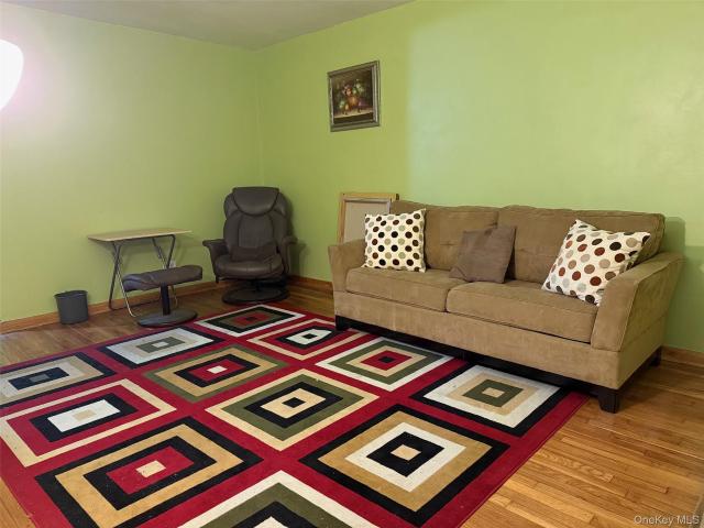 83 25 98 Street 3B