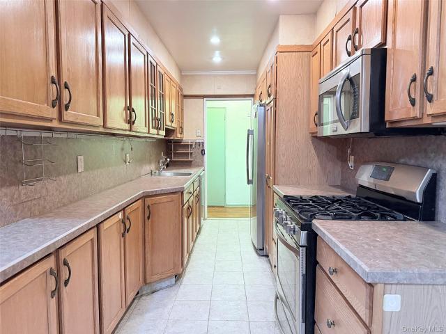 83 30 98 Street 1A