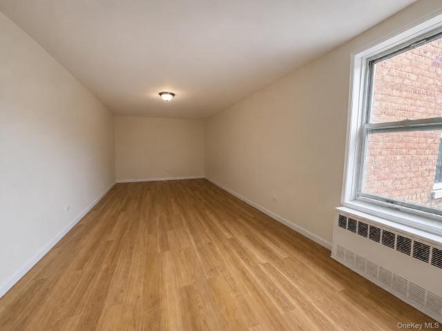 83 36 Beverly Road 5B