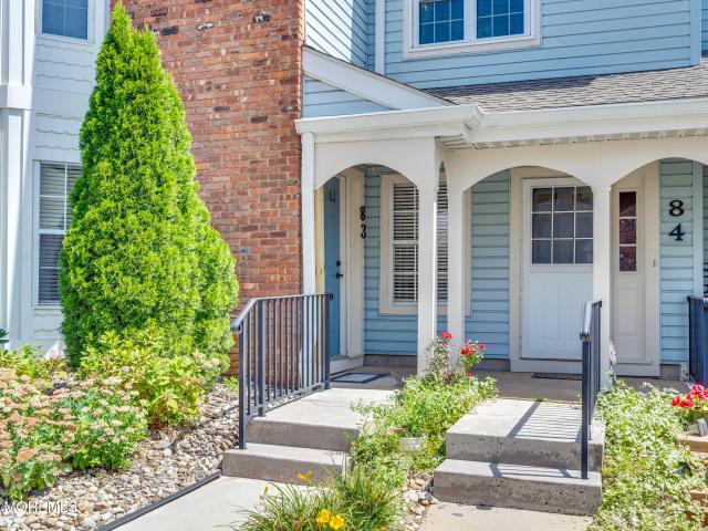 83 Tulip Lane