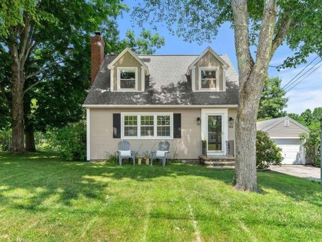 83 Violet St, Manchester, NH 03102