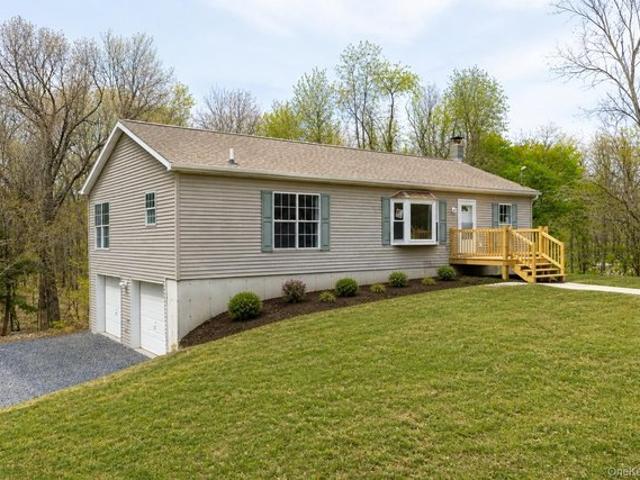 83 Weaver Rd, Elizaville, NY 12523