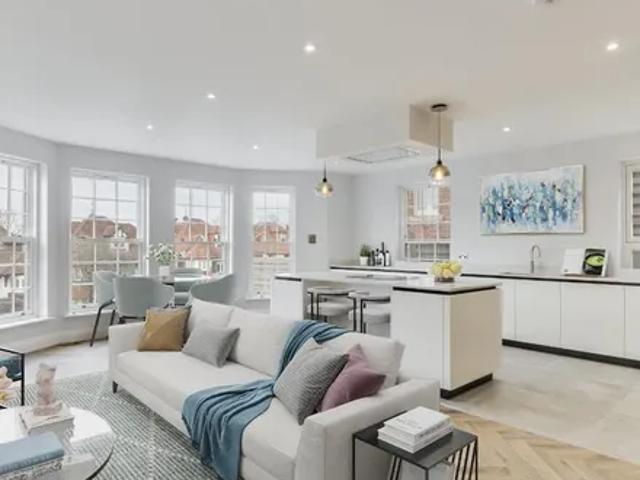 83 West Heath Road, Childs Hill, London, NW3 7UJ, United Kingdom | 2 bed apartment for rent #140399026 | Rentberry