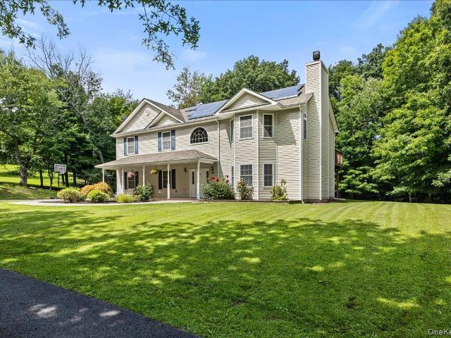 83 Whitford Road