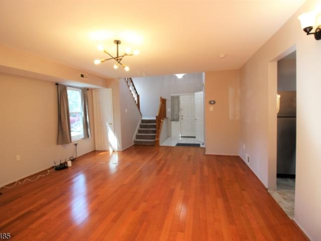 83 Winchester Way