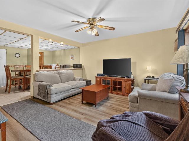 83 Zabriskie Ave