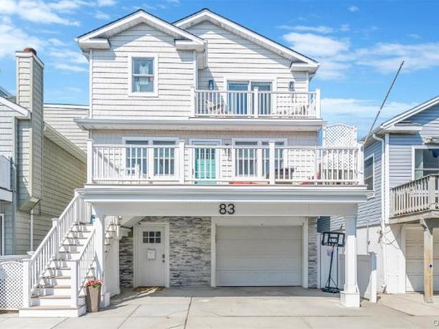 83 California St, Long Beach, NY 11561