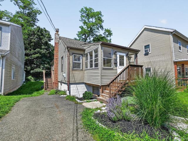 83 Center Street