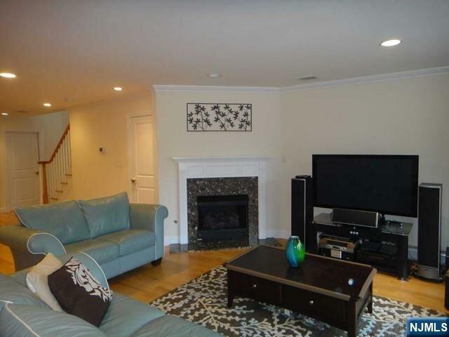 83 Columbia Avenue C0083, Cliffside Park, US, NJ
