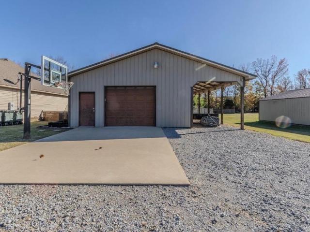 83 county road 7629