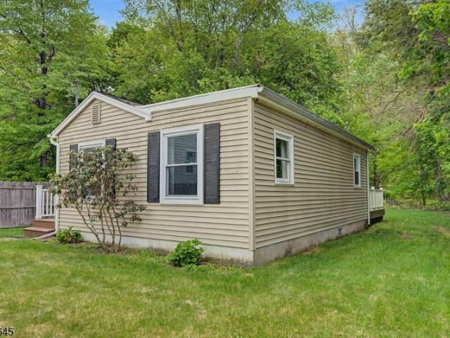 83 Doty Rd
