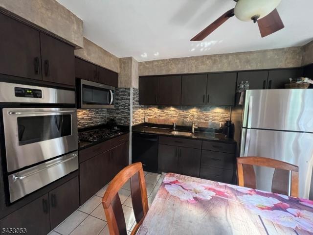 83 Drake Rd