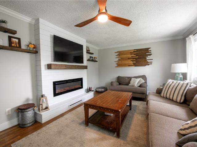 83 Edgewood Dr