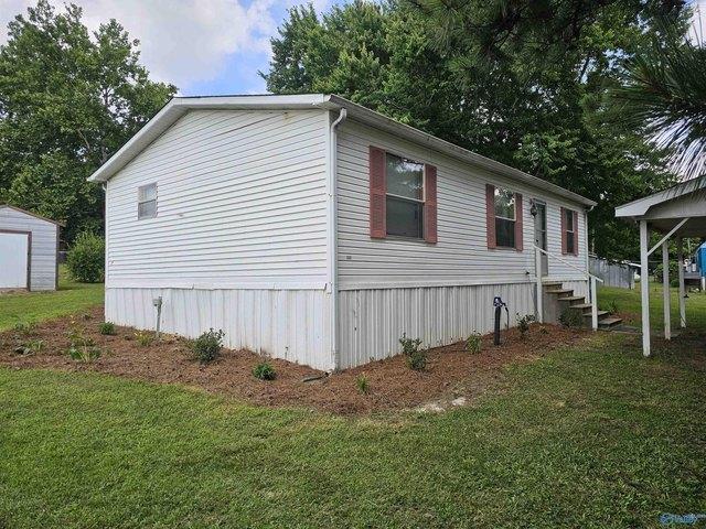 83 Enterprise Dr, Albertville, AL 35951