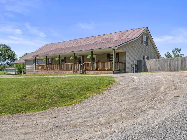 83 Farley Ln