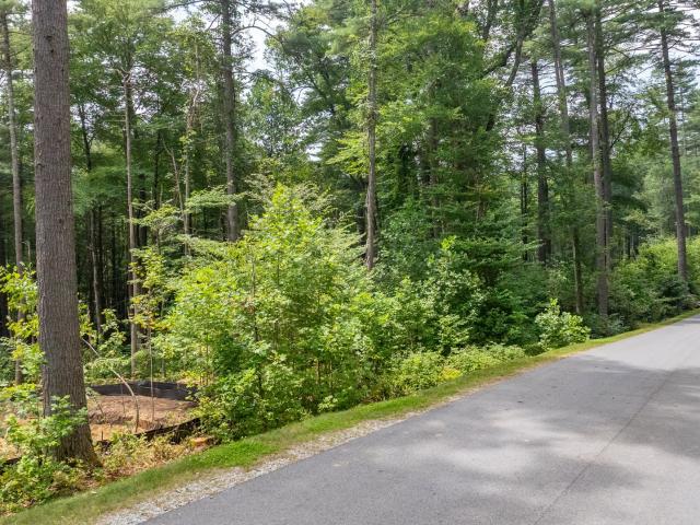 83 Flagstone Rd