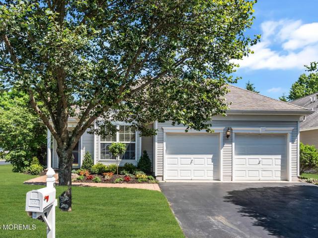 83 Huntington Drive