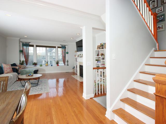 83 Lawrence Avenue, Danbury, US, CT