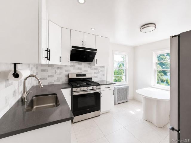 83 Lyon Place 2