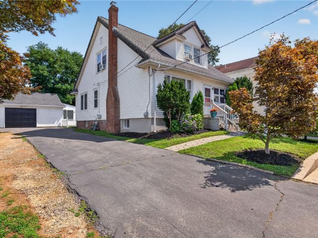 83 Myrtle Avenue