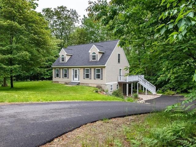 83 Northwood Rd, Strafford, NH 03884