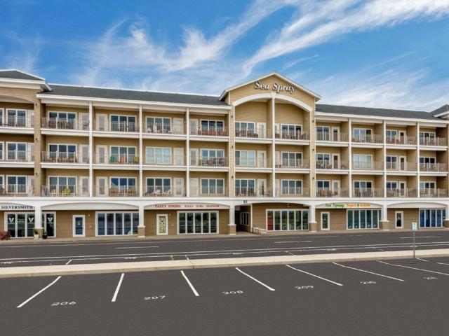 83 Ocean Boulevard #206