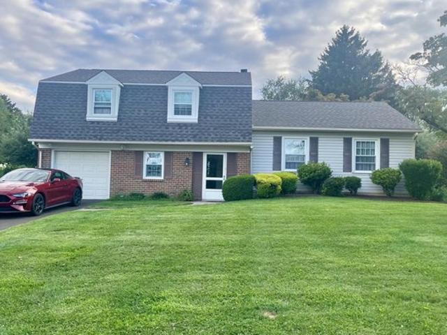 83 School House Rd, Southampton, PA 18966