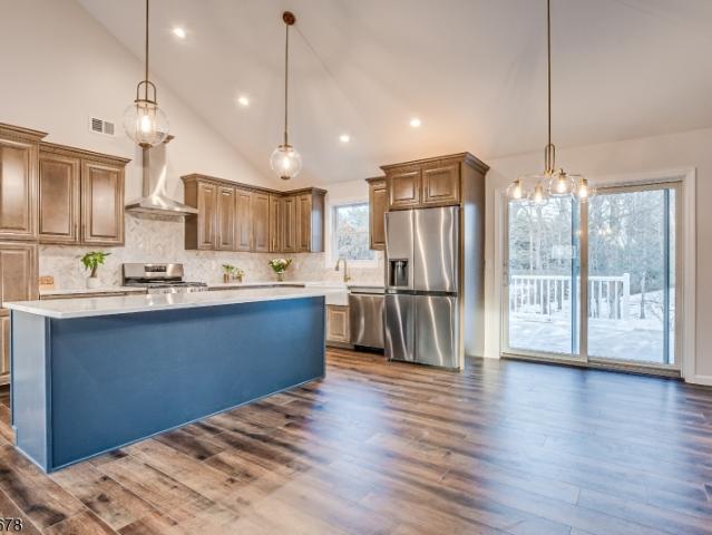 83 Sagamore Ave