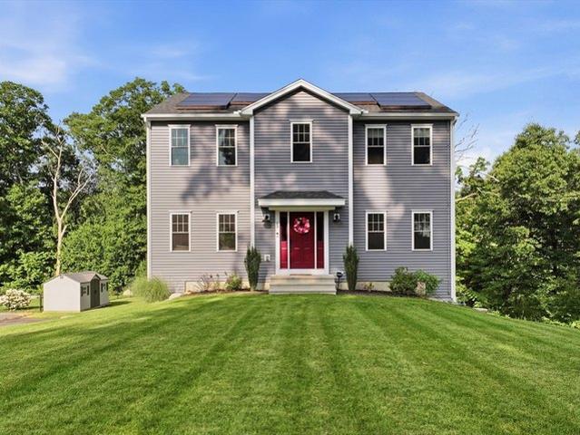 83 Saint Louis St, Worcester, MA 01607