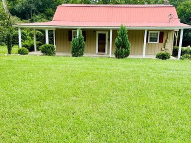83 Smith Rd, Hokes Bluff, AL 35903