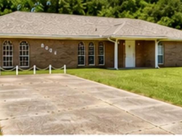 8004 Berwick Ct, Ocean Springs, MS 39564