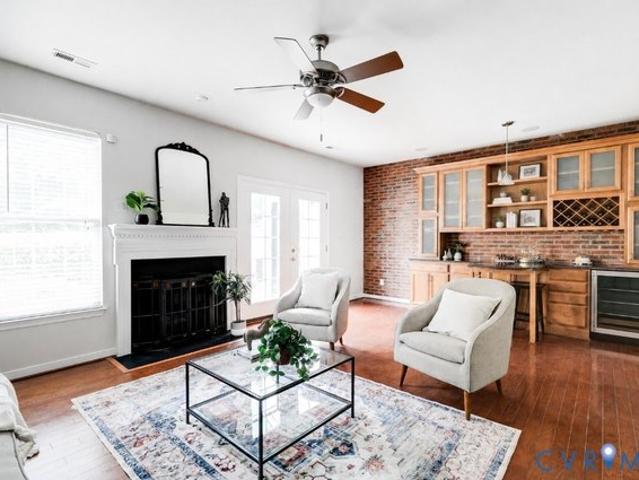 8004 Creekside Village Dr, Mechanicsville, VA 23111