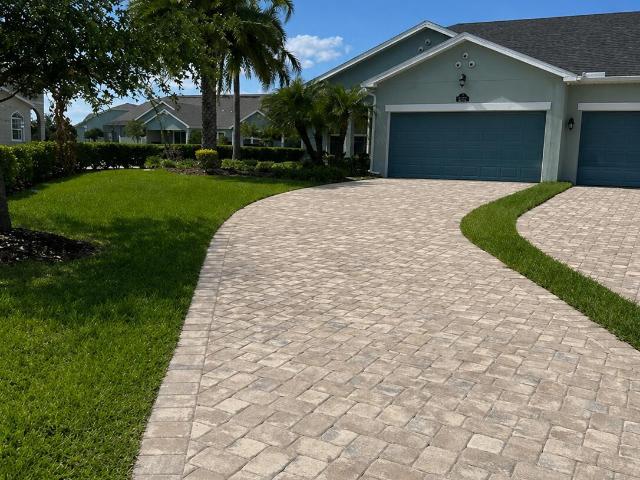 8004 Loren Cove Dr, Melbourne, FL 32940 | MLS #1075 | Compass