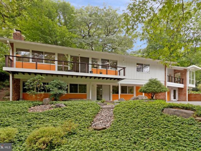 8004 Park Overlook Drive