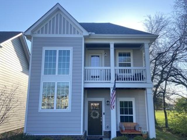 8004 Vibrant Pl, Hendersonville, TN 37075